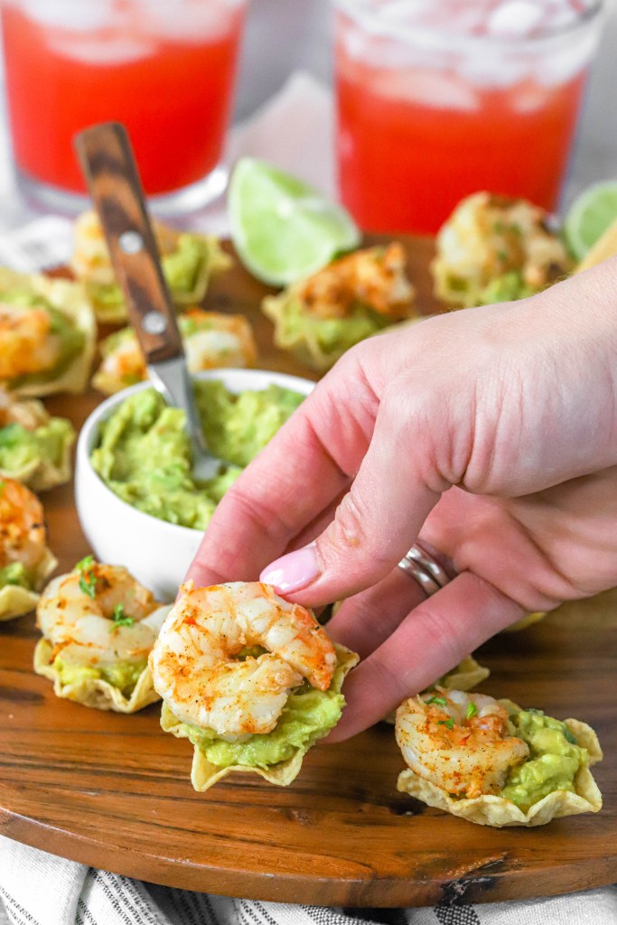 Easy Grilled Shrimp Guacamole Bites Honest Grub Honest Foodie