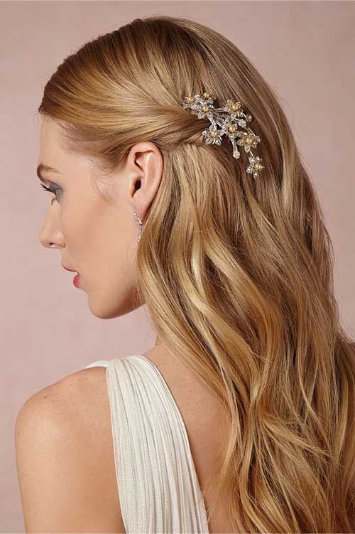 10 More Classic Hairstyles For The Over 50 Bride Wedding Attire