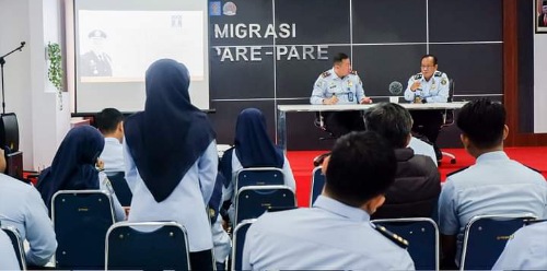 Kadiv Imigrasi Kanwil Kemenkumham Sulsel Kunjungi Kanim Parepare