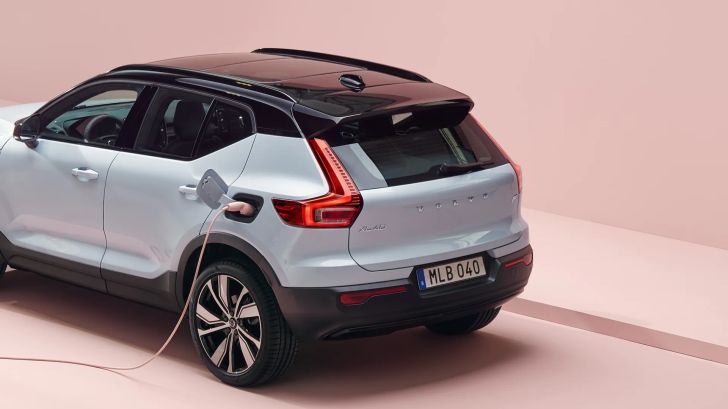 Volvo Xc40 Recharge Electric Suv Launched In India With 418km Range