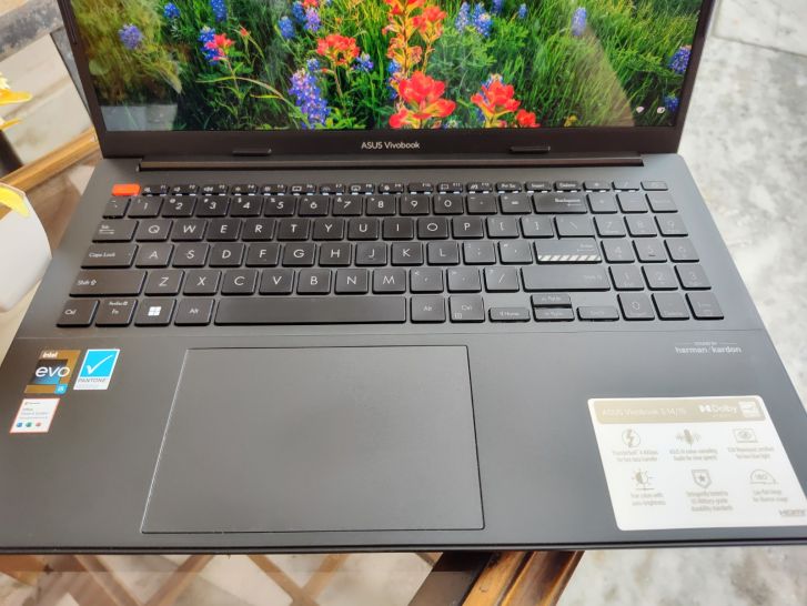 Asus Vivobook S15 Oled K5504 Review Everyday Mate For Work And Play