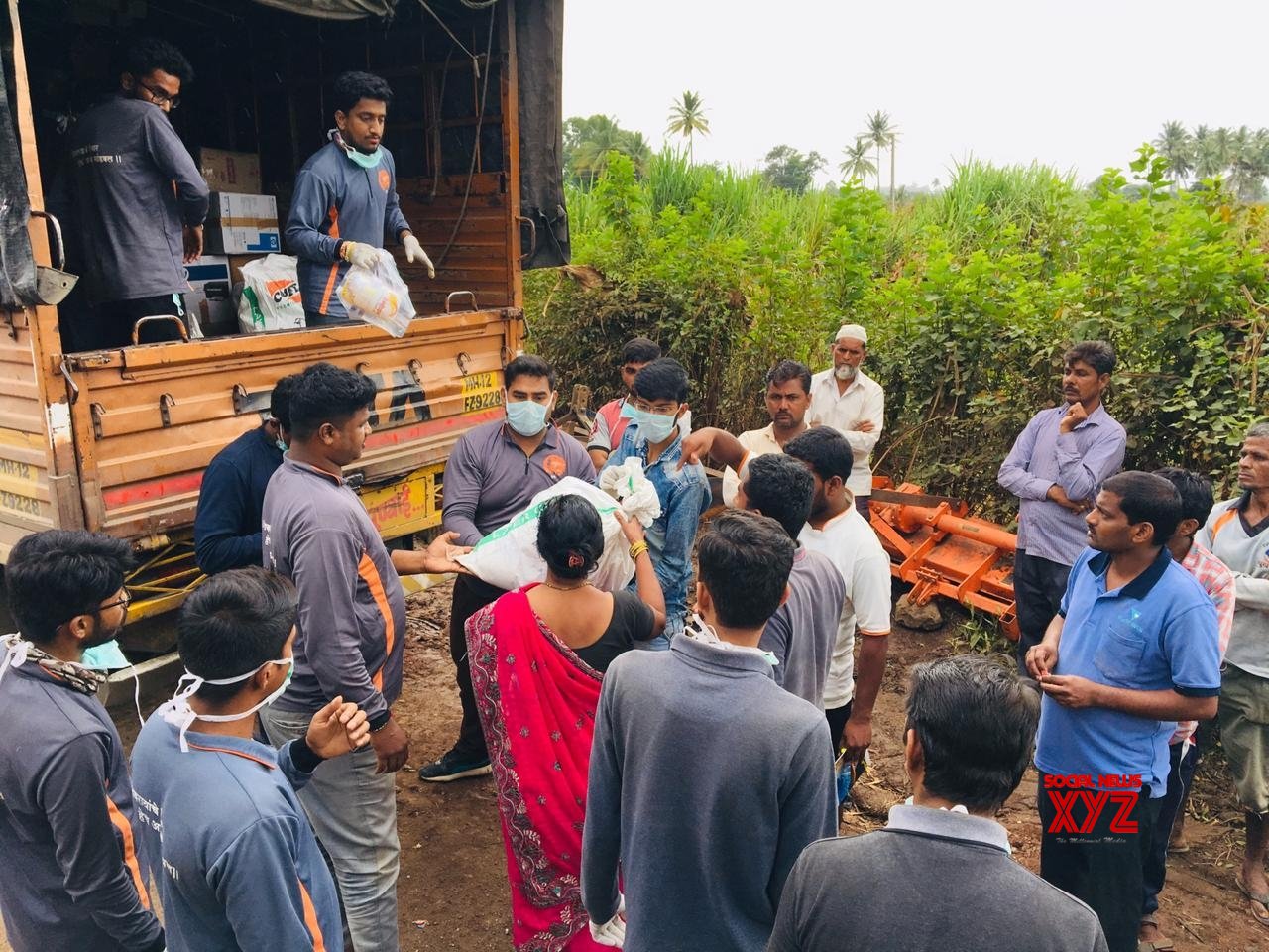 Pune Kashmiri Students Sacrifice Bakri Eid To Help Maharashtra Flood