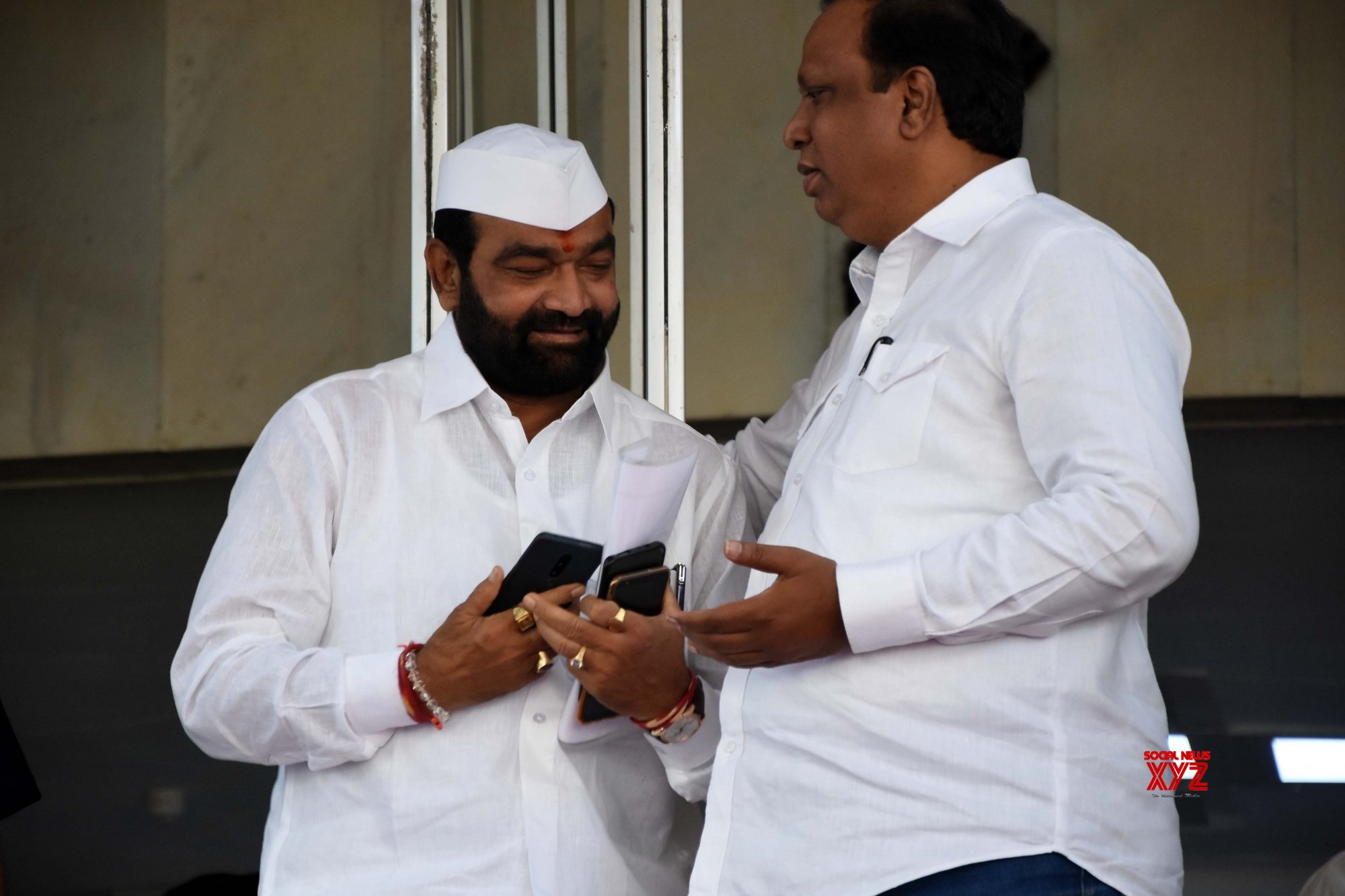 Mumbai Ashish Shelar Arrives To Attend Uddhav Thackerays Swearing