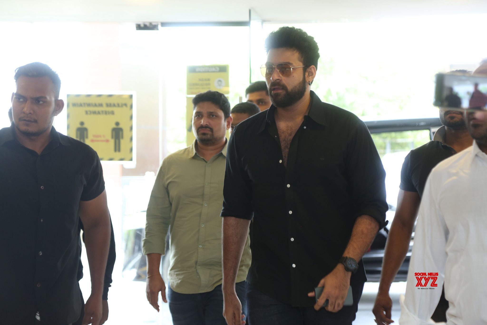 Venkatesh And Varun Tej F3 Movie Triple Blockbuster Funride