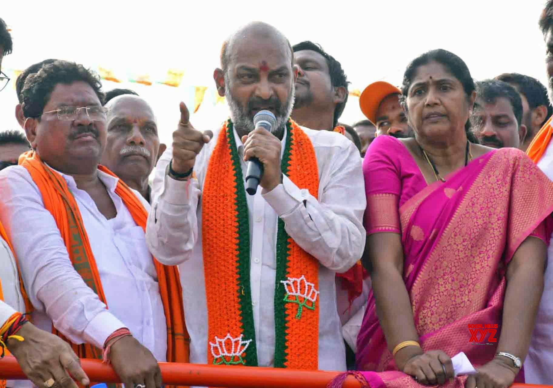 Nirmal Telangana Bjp Chief Bandi Sanjay Kumar Addresses During Praja