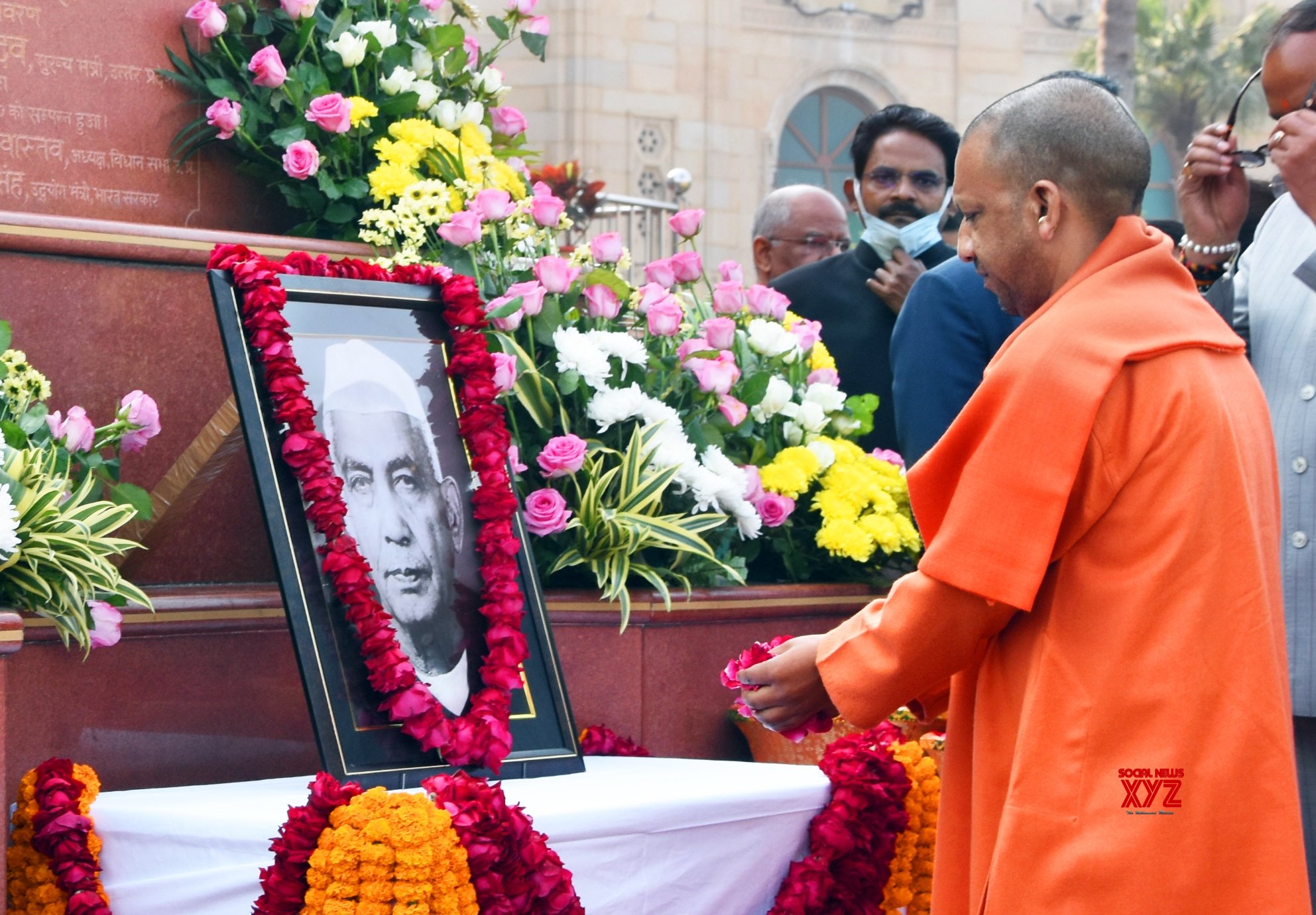 Lucknow Uttar Pradesh Cm Yogi Adityanath Pays Tribute To Former Prime