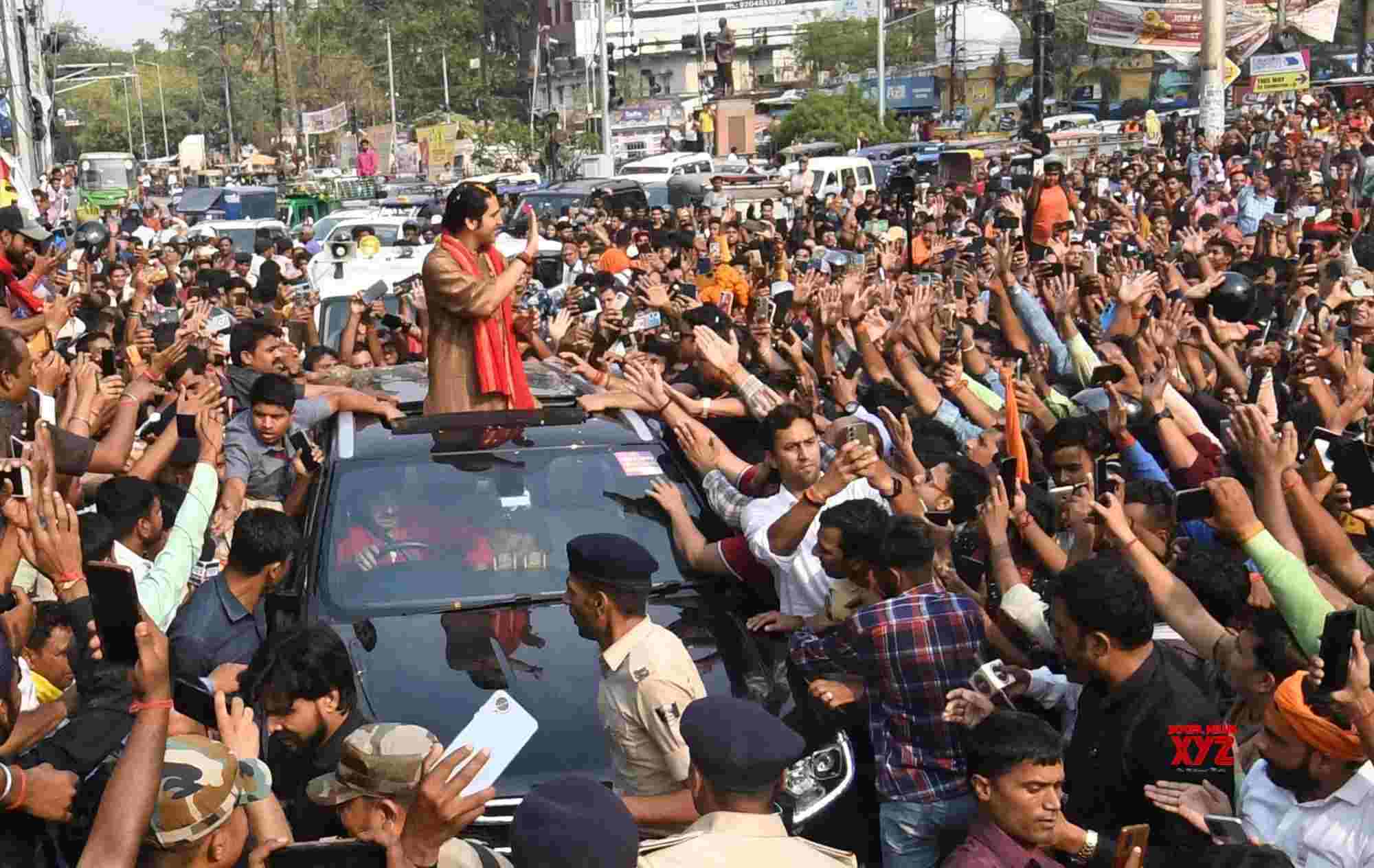 Patna Spiritual Leader Dhirendra Shastri During A Road Show Gallery