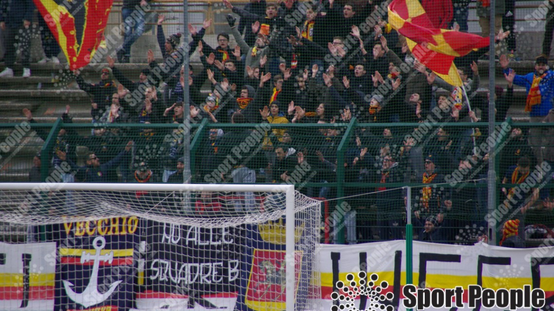 Curva Ovest Giulianova “domenica Indossiamo Tutti La Maglia