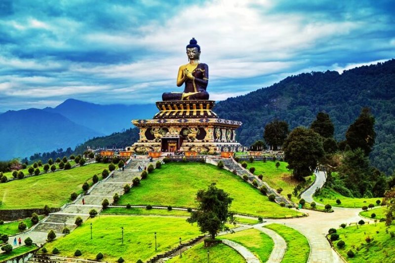 Top 10 Tourist Destinations In North East India 2025