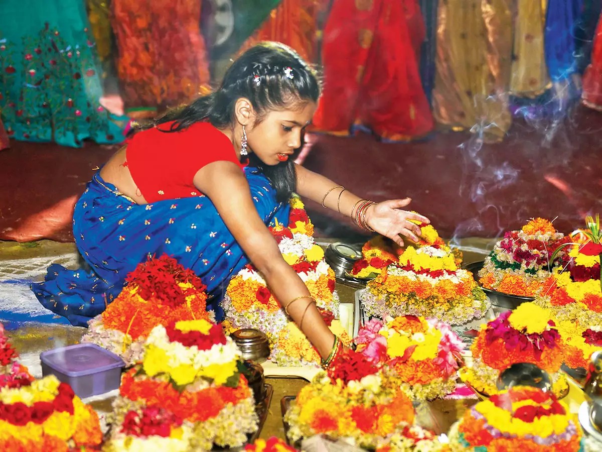 Bathukamma Festival Telangana 2024 How To Celebrate Tusk Travel Blog