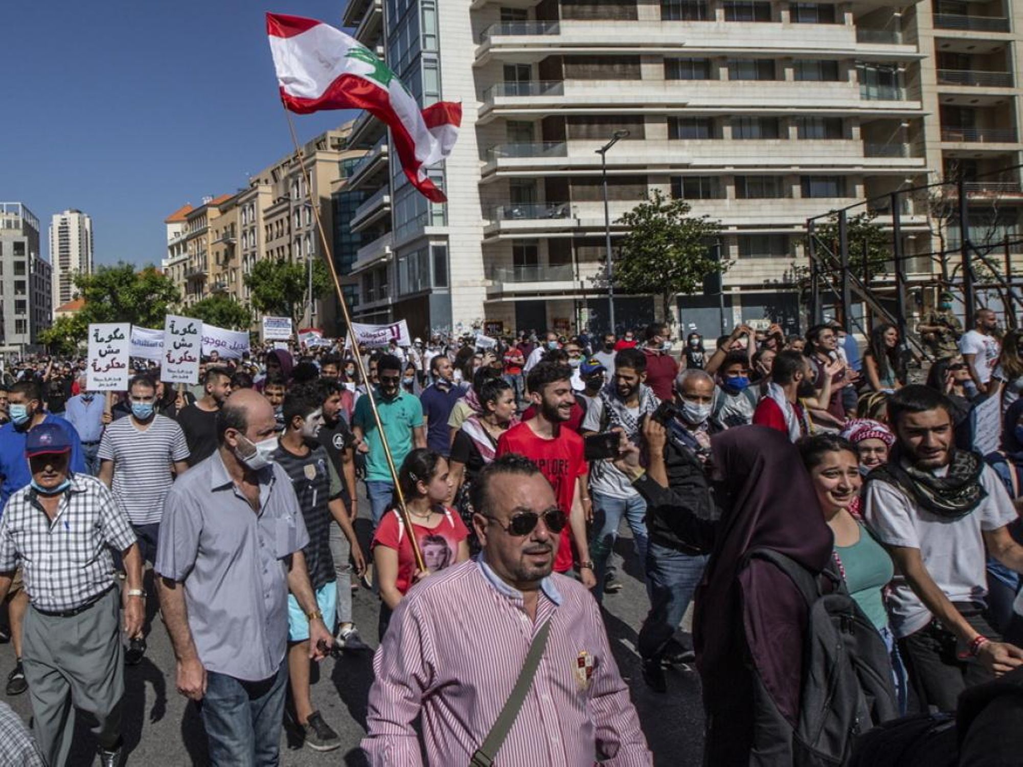 Les Manifestations Contre Le Pouvoir Continuent Au Liban