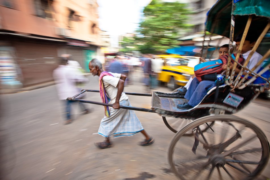 Rickshaw Pullers Of Kolkata The Digital Trekker Blog And Photography