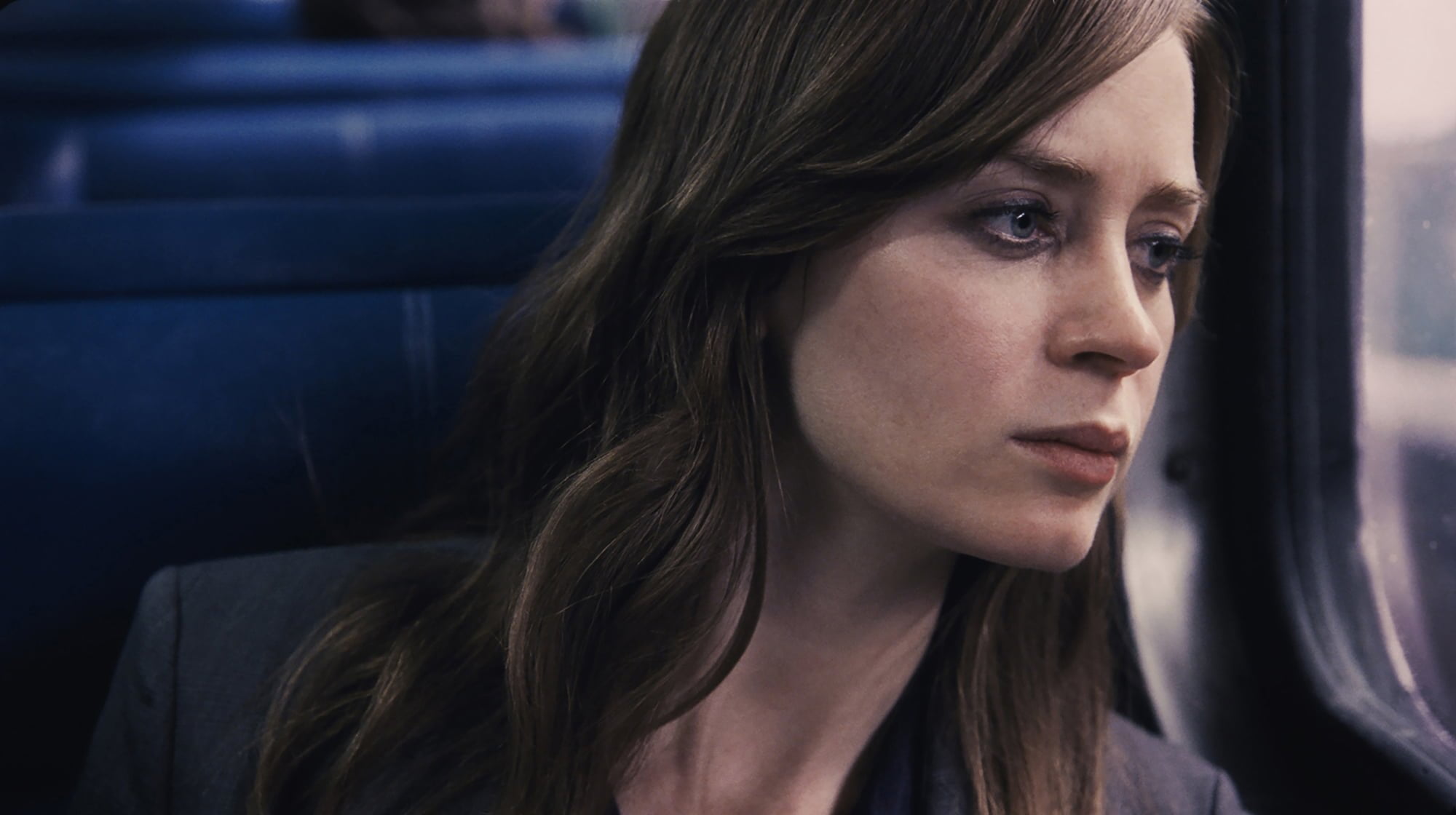 Review The Girl On The Train Starring Emily Blunt The Gate