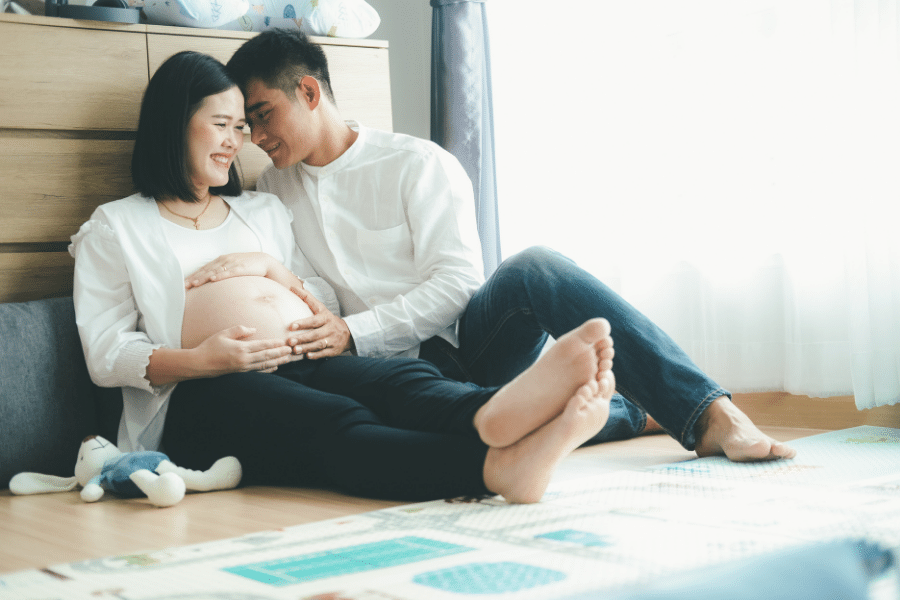 75 Best Couples Maternity Photoshoot Ideas And Poses The Joy Of Ts