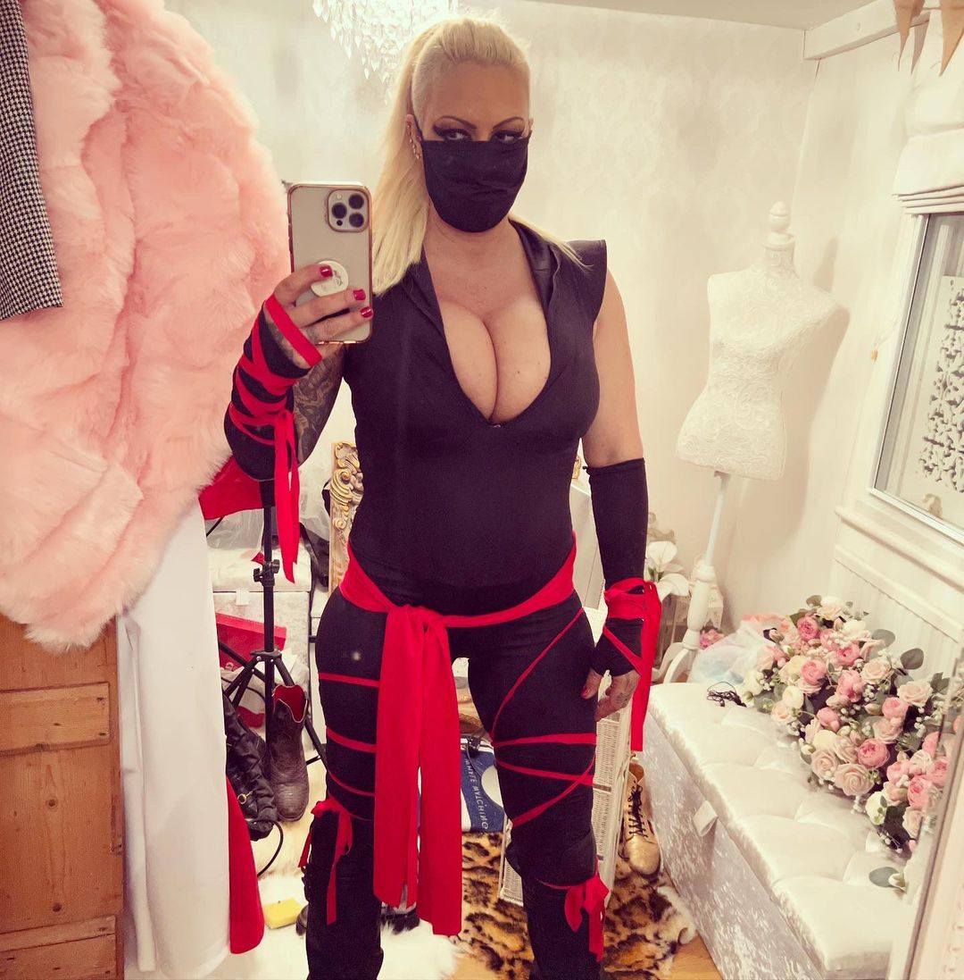 Ex Glamour Model Looks Unrecognisable As She Dresses Up As A Ninja