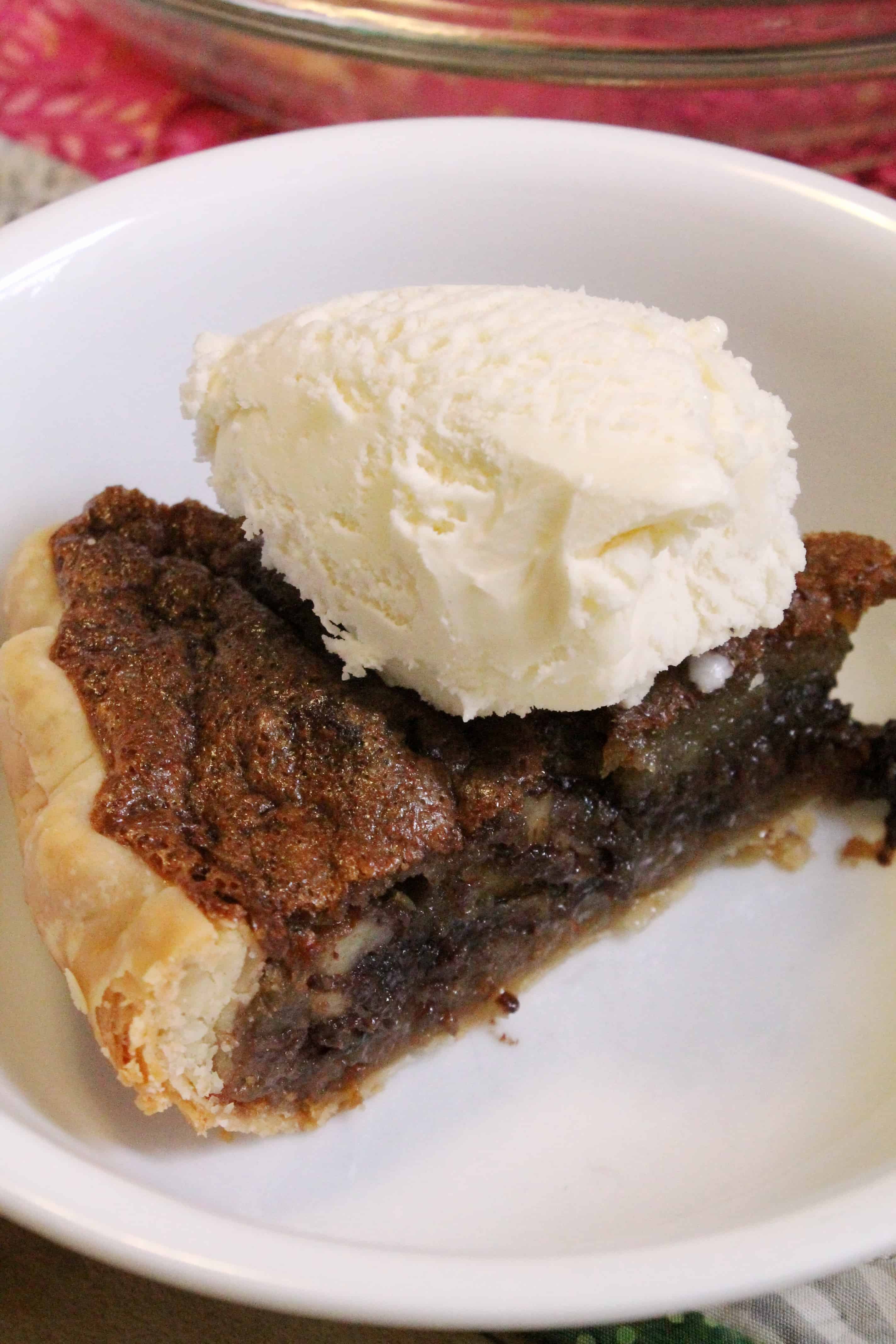 Kentucky Derby Chocolate Walnut Pie The Spiffy Cookie