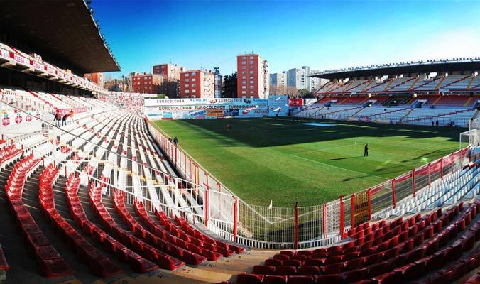 El Día Que Se Quitaron Las Vallas Del Estadio De Vallecas Unión Rayo