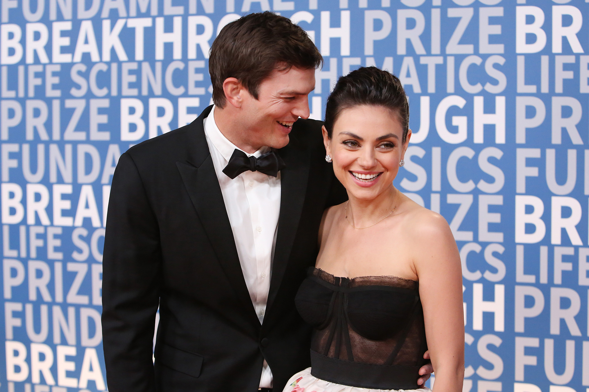 Ashton Kutcher And Mila Kunis Relationship Timeline Digi Dishoom