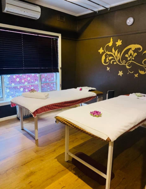 Florence Massage Contacts Location And Reviews Zarimassage