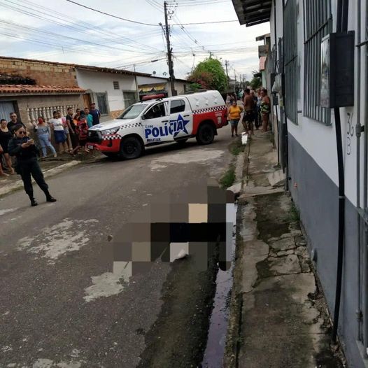 Mulher é Assassinada Com Dois Tiros Na Cabeça Após Deixar Filha De 5