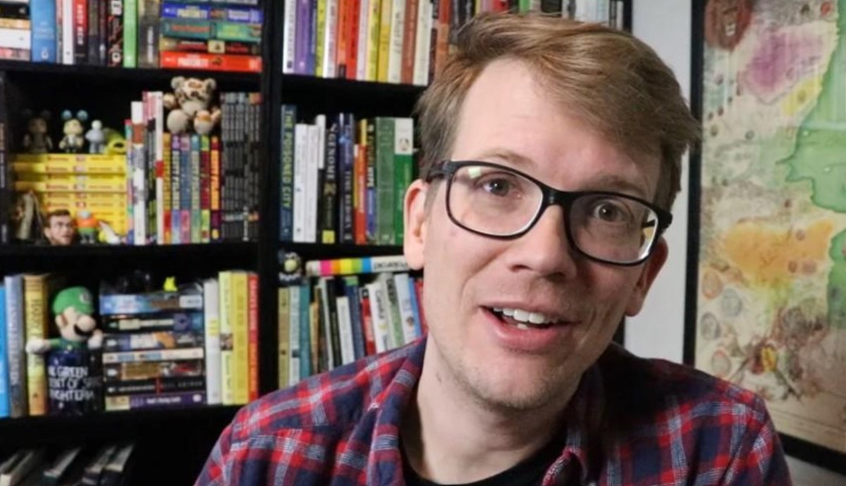 Author Hank Green Reveals His ‘heavy Cancer News Whats Up Today