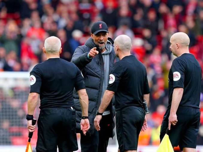 Jurgen Klopp Will Consider An Apology After A Fourth Official Saved