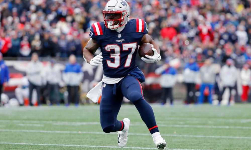 Breaking Bills Sign Former Patriots Rb Damien Harris