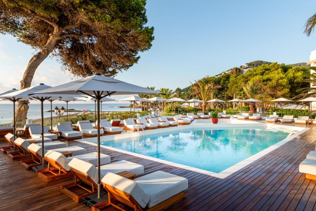 Best 5 Star And Luxury Hotels In Ibiza 2022 The Luxury Editor