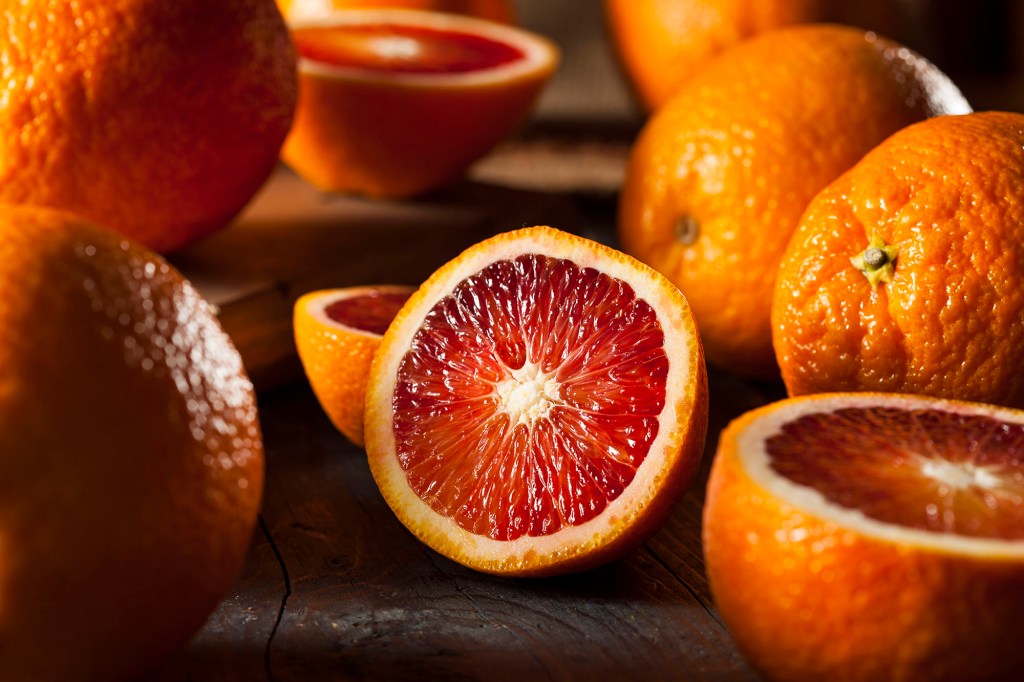 6 Types Of Blood Oranges Youll See At The Farmers Market Produce Pack