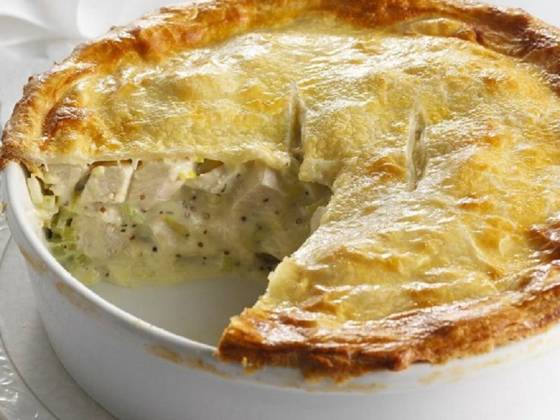 Chicken Bacon And Leek Pie Therecipewebsite Simply Delicious