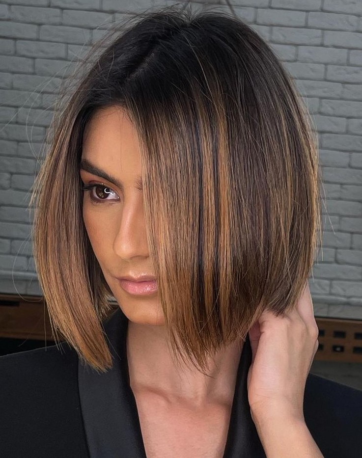 Get A Chic And Sweet Look With Short Hair Caramel Color See The