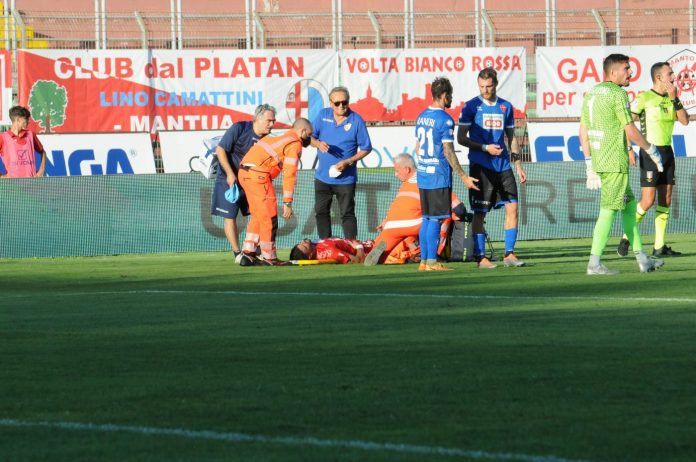 Calcio Serie C Mantova Tegola Monachello E Pedrini Sotto I Ferri