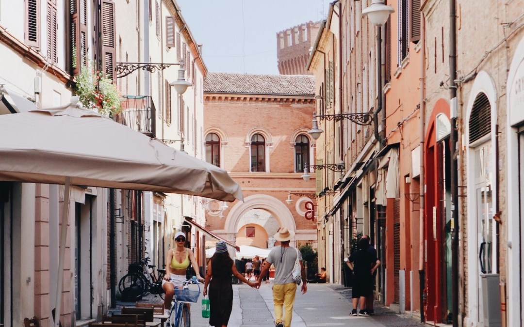 Dreams Of Ochre Wander Through The City Of Ferrara Italy Viaggio Mag