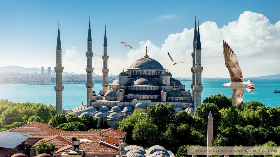 La Mezquita Azul El Icono De La Belleza En Estambul