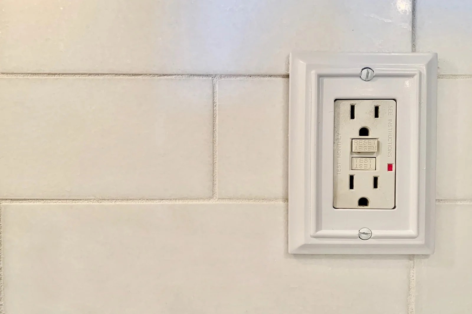 What Causes A Gfci Outlet To Keep Tripping Wiring Work