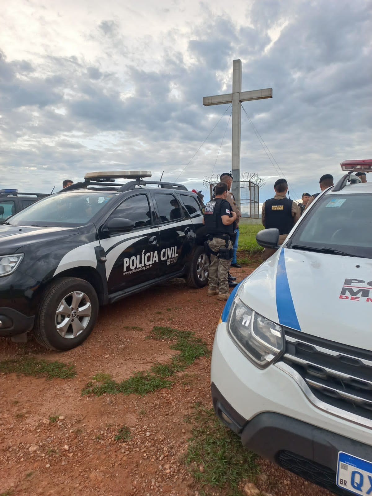 Polícias Civil E Militar Realizam Operação Em Carandaí Carandai Online