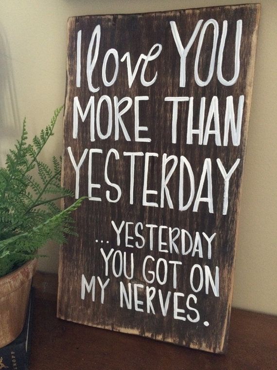 21 Wood Signs Ideas To Add Rustic Glam To Your Decor