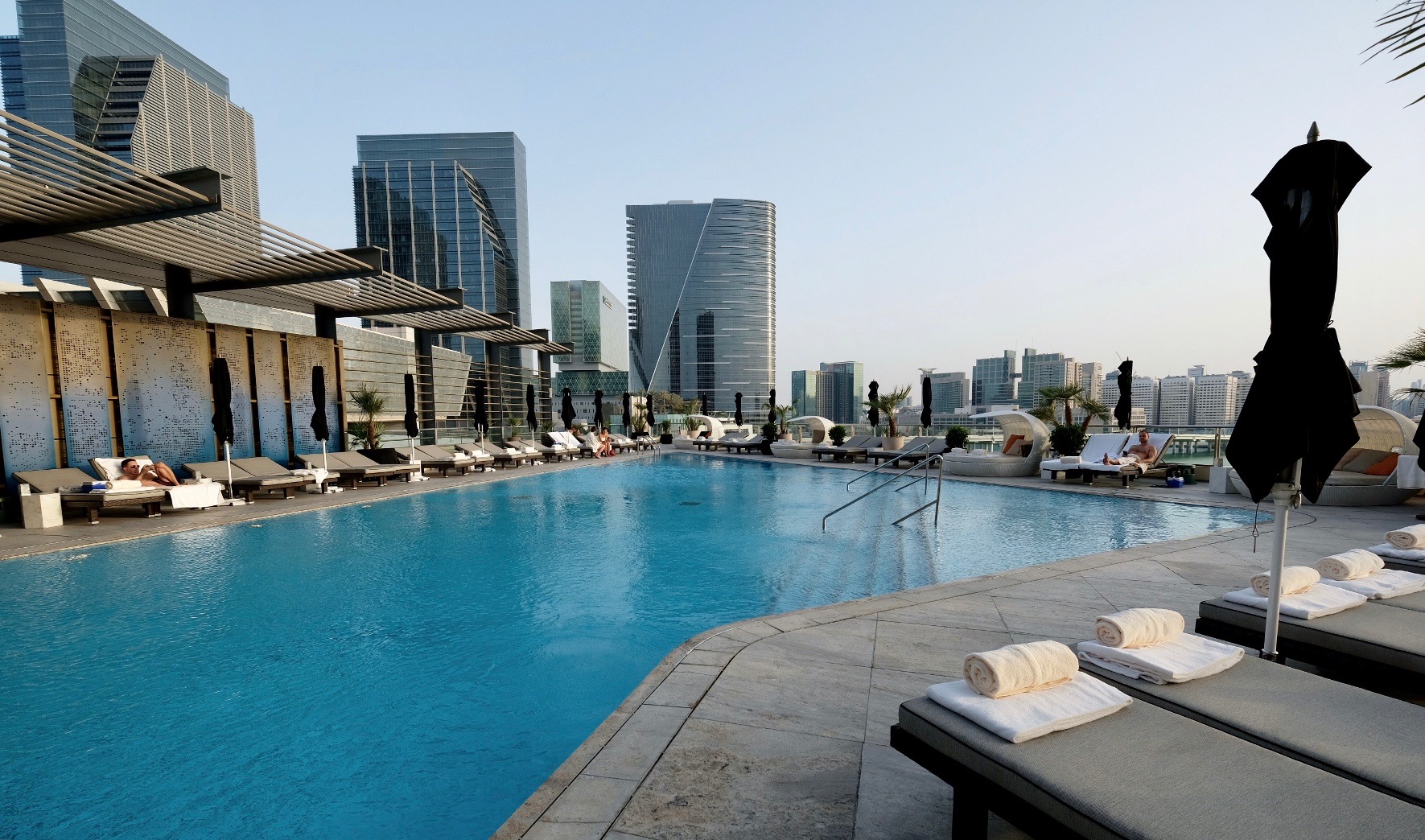 Four Seasons Hotel Abu Dhabi At Al Maryah Island Uae Anexpatabroad