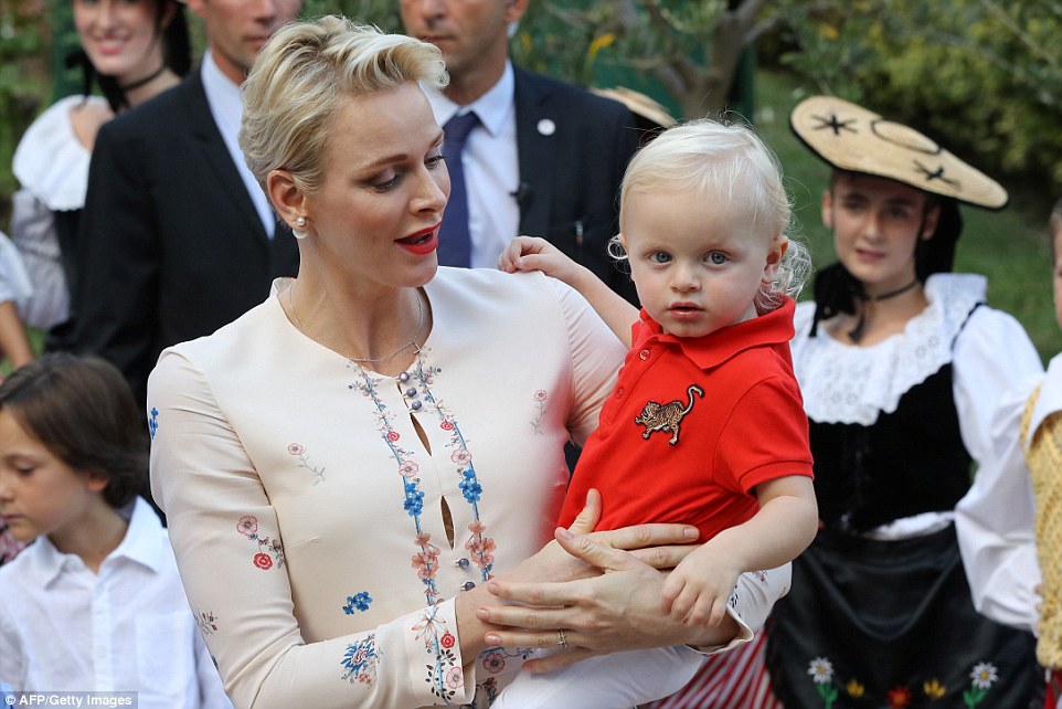 Charlène De Monaco Maman Comblée Aux Côtés De Son Prince Jacques ⋆