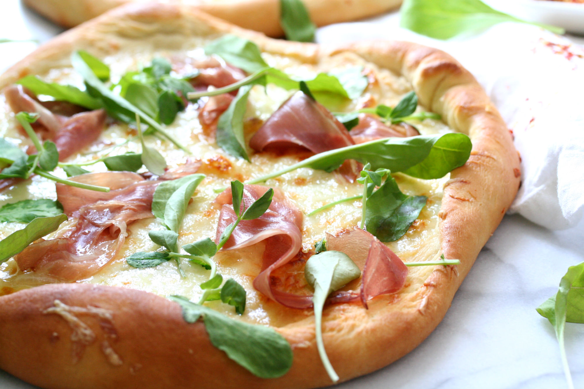 Homemade Prosciutto And Arugula Pizza Recipe Dash Of Savory