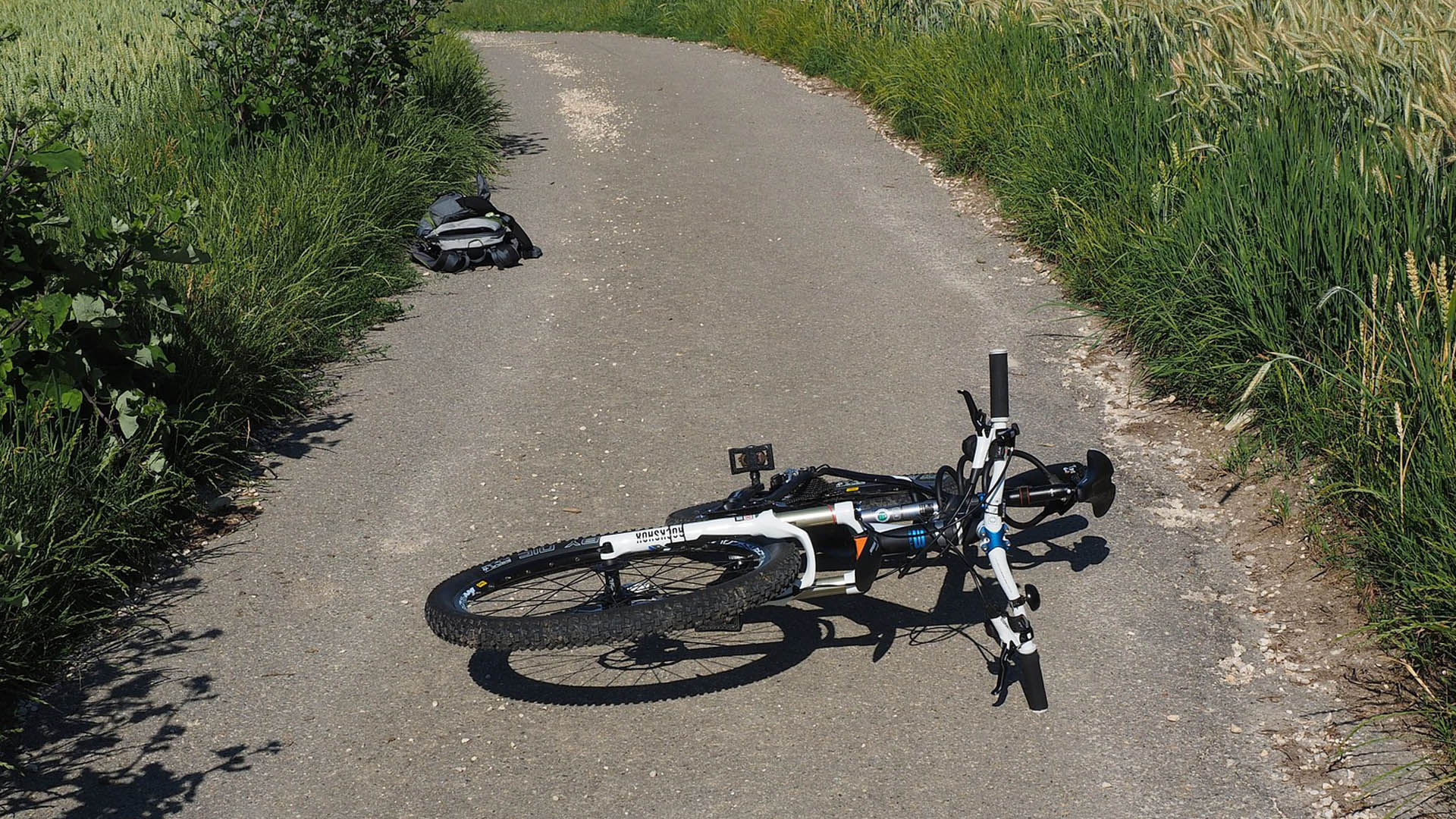 Radfahrer Nach Unfall Schwer Verletzt Ems Tv