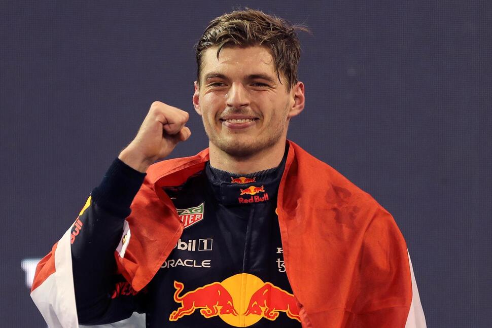 Max Verstappen Wins 1st F1 Title With Last Lap Pass Of Lewis Hamilton