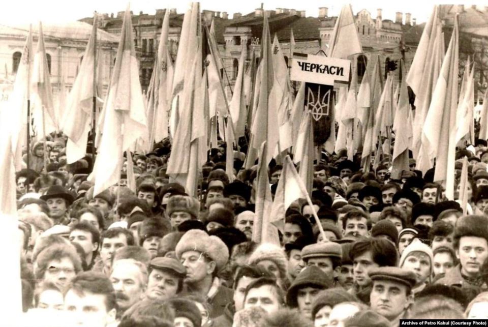 How Ukrainians Created Human Chain In Late Ussr To Mark Anniversary Of