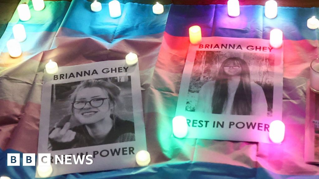 Brianna Ghey Candlelit Vigils Across The Uk For School Girls Local