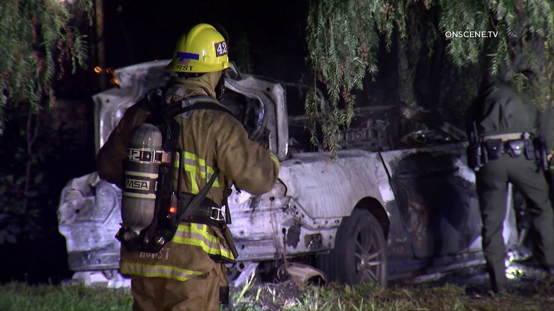 Moorpark Three Dead After Fiery Crash Near Middle School Onscenetv