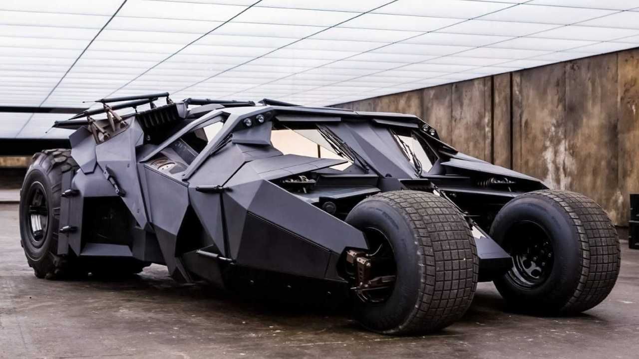 Batman 2021 Une Batmobile Rétro Les Flous Du Volant