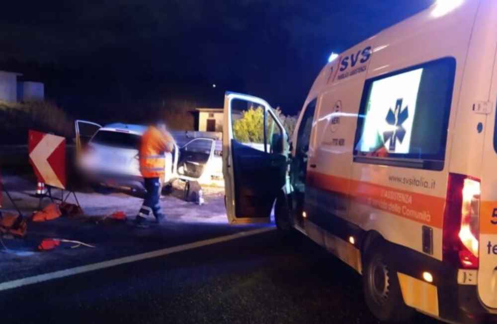 Incidente Sullautostrada A12 Famiglia In Ospedale Livornopress