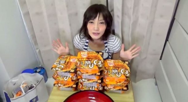 Japanese Youtube Star Kinoshita Yuka Eats 3kg Of Chow Mein Metro News