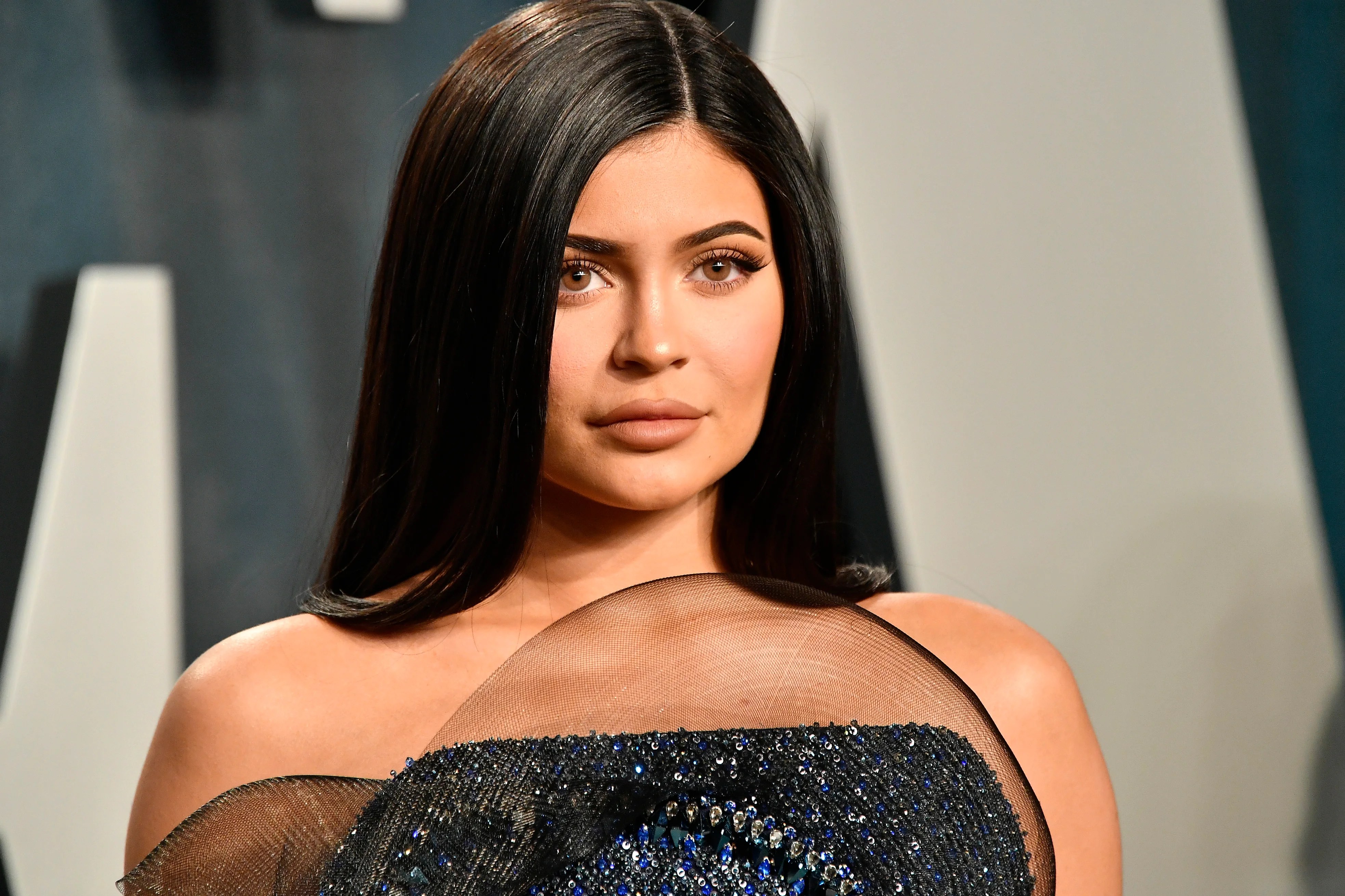 Kylie Jenner Cried For Three Weeks After Son Was Born Because Of