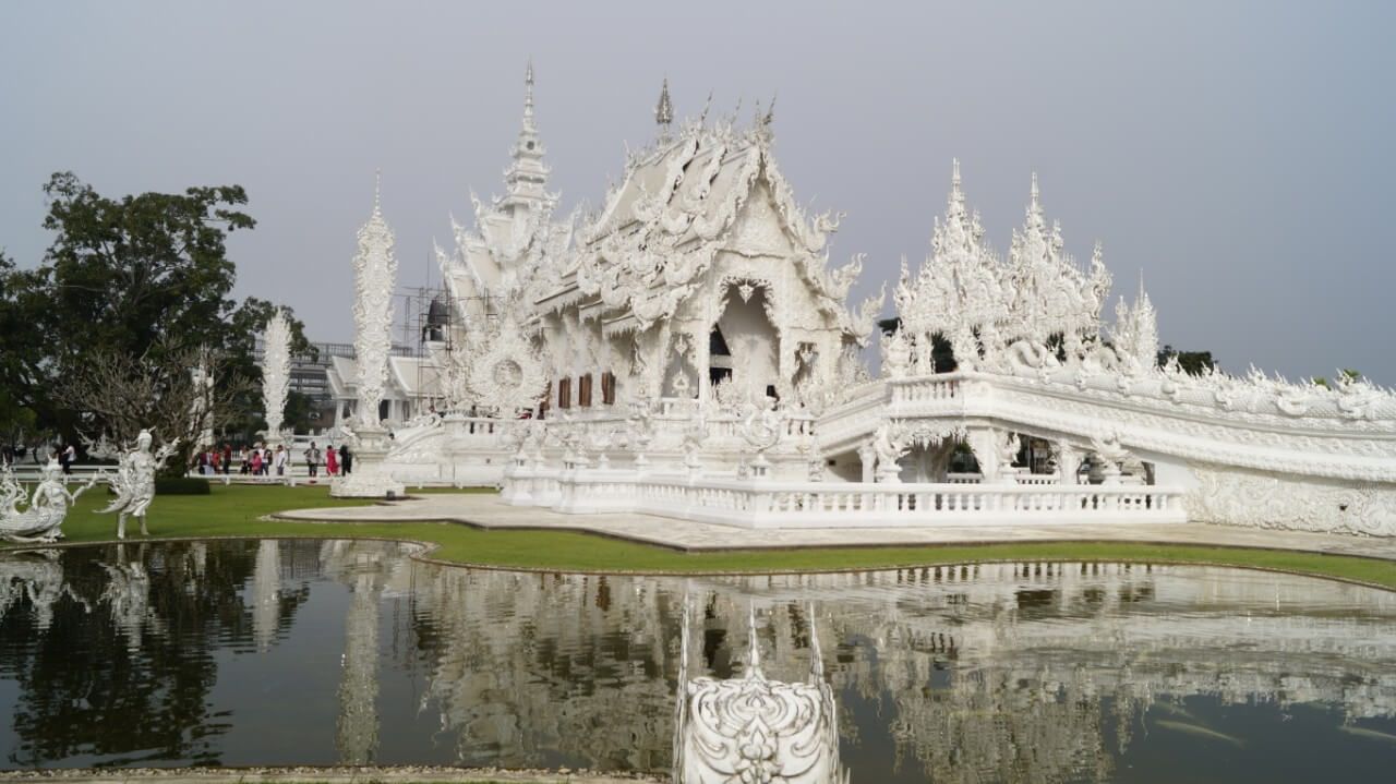 Wat Rong Khun El Increíble Templo Blanco De Tailandia Viajes De